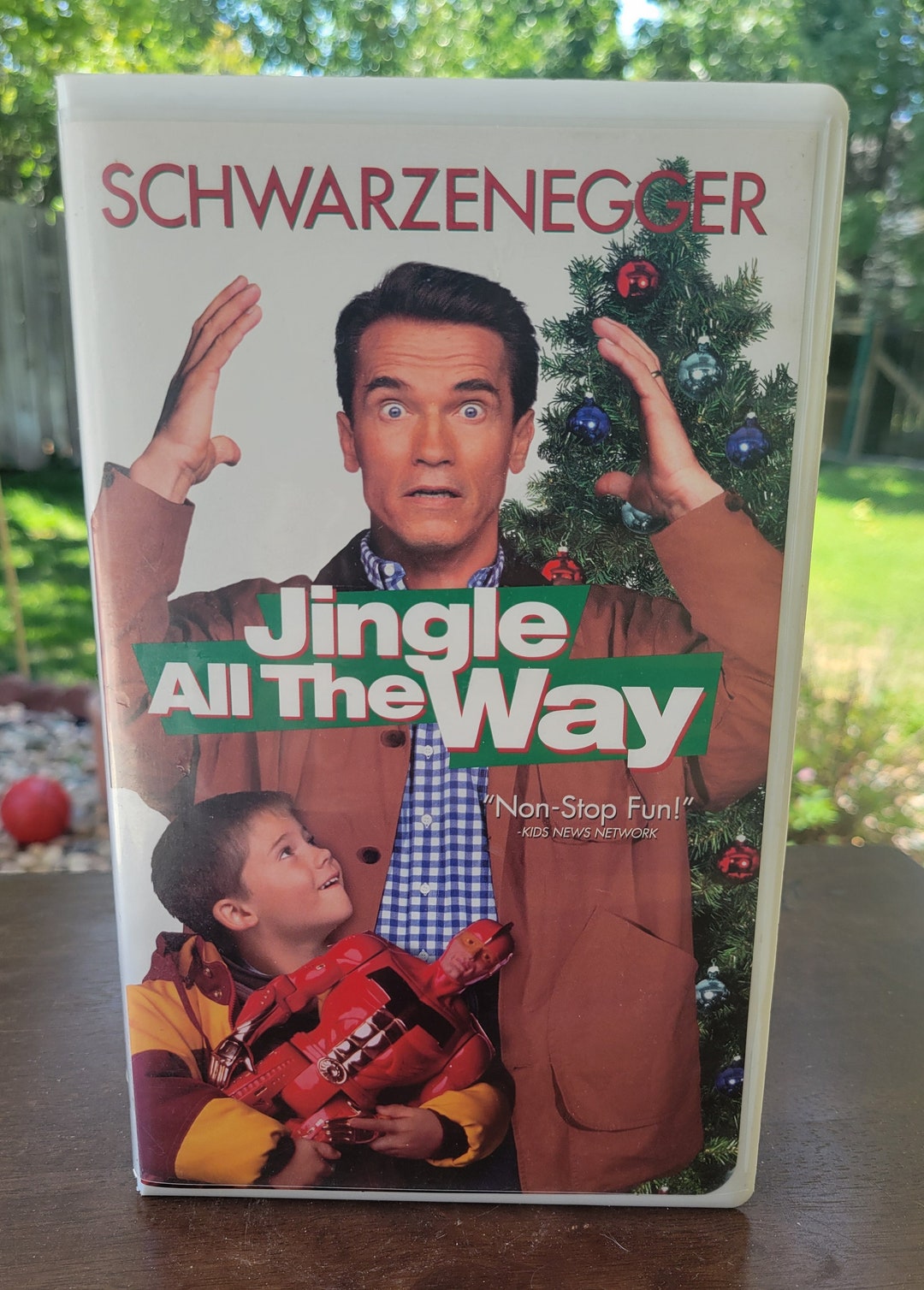 Jingle All the Way VHS Starring Arnold Schwarzenegger 1996 Clamshell - Etsy