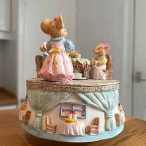 Cute Music Box, Vintage Rotating Figurine With Sound, Mice Family, 90s ...