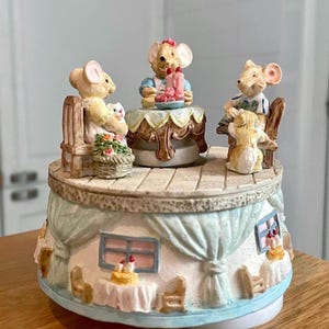Cute Music Box, Vintage Rotating Figurine With Sound, Mice Family, 90s ...