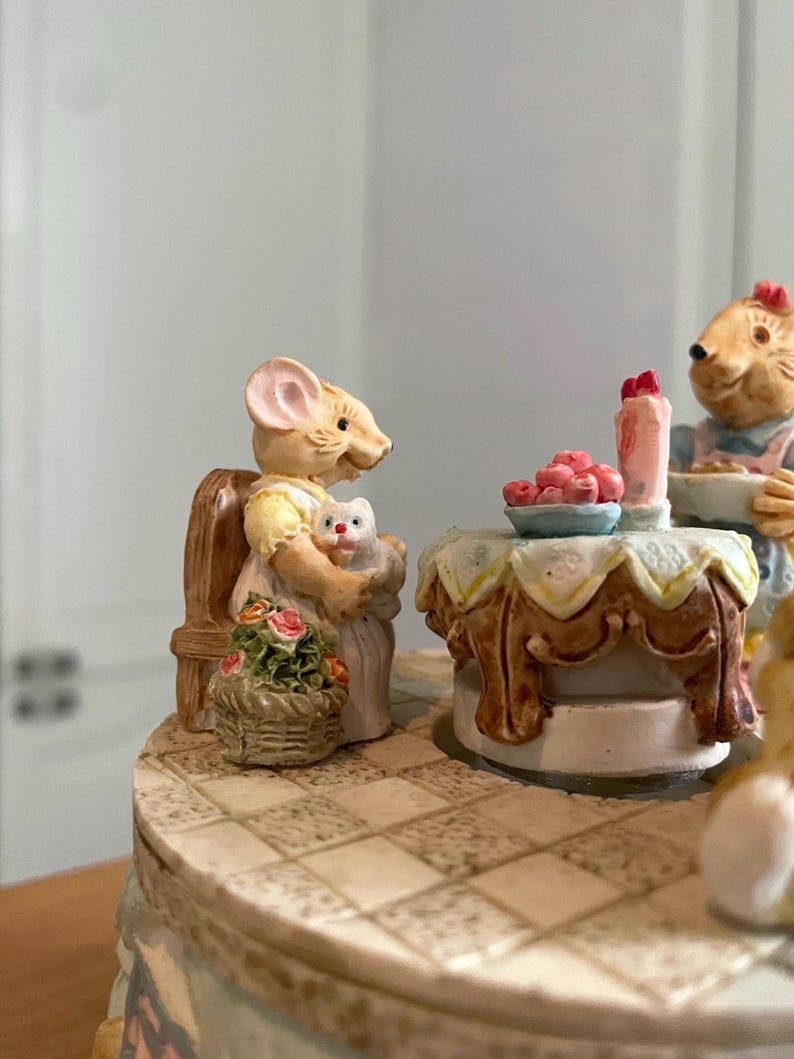Cute Music Box, Vintage Rotating Figurine With Sound, Mice Family, 90s ...