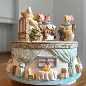 Cute Music Box, Vintage Rotating Figurine With Sound, Mice Family, 90s ...