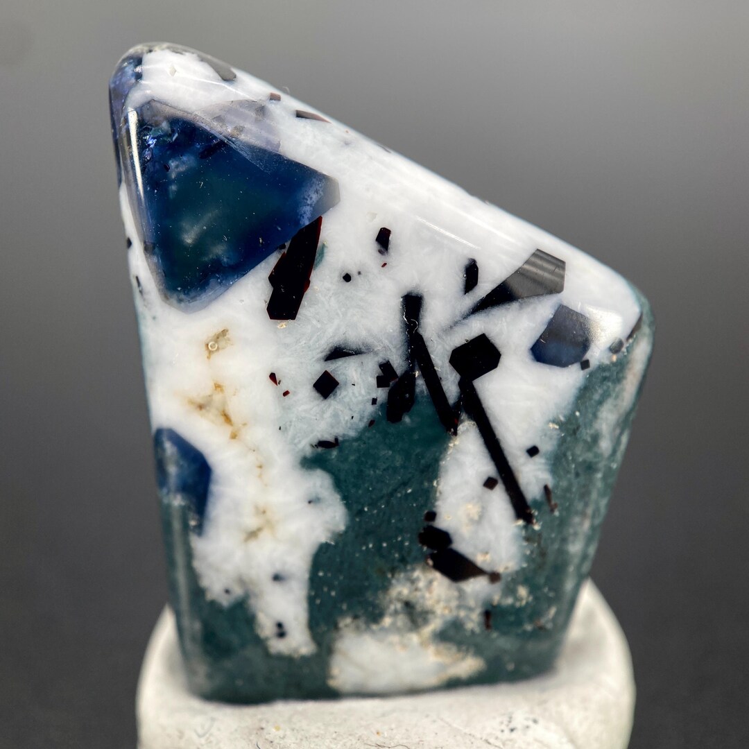 Rare Benitoite on Crossite and Natrolite Matrix With Neptunite and ...