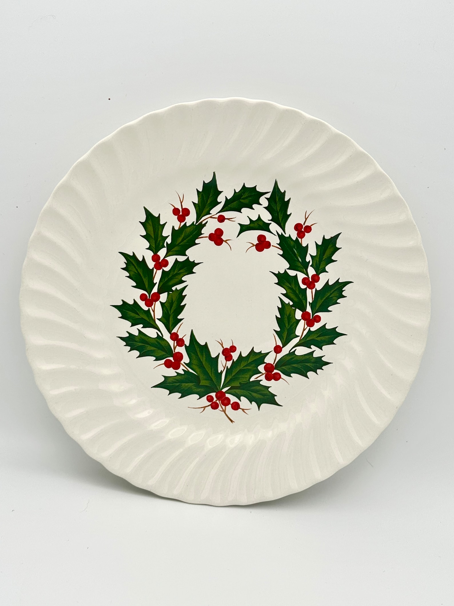 Scio Pottery Holly Pattern Dinner Plate 10 1/8”, MCM Holly With Berries ...