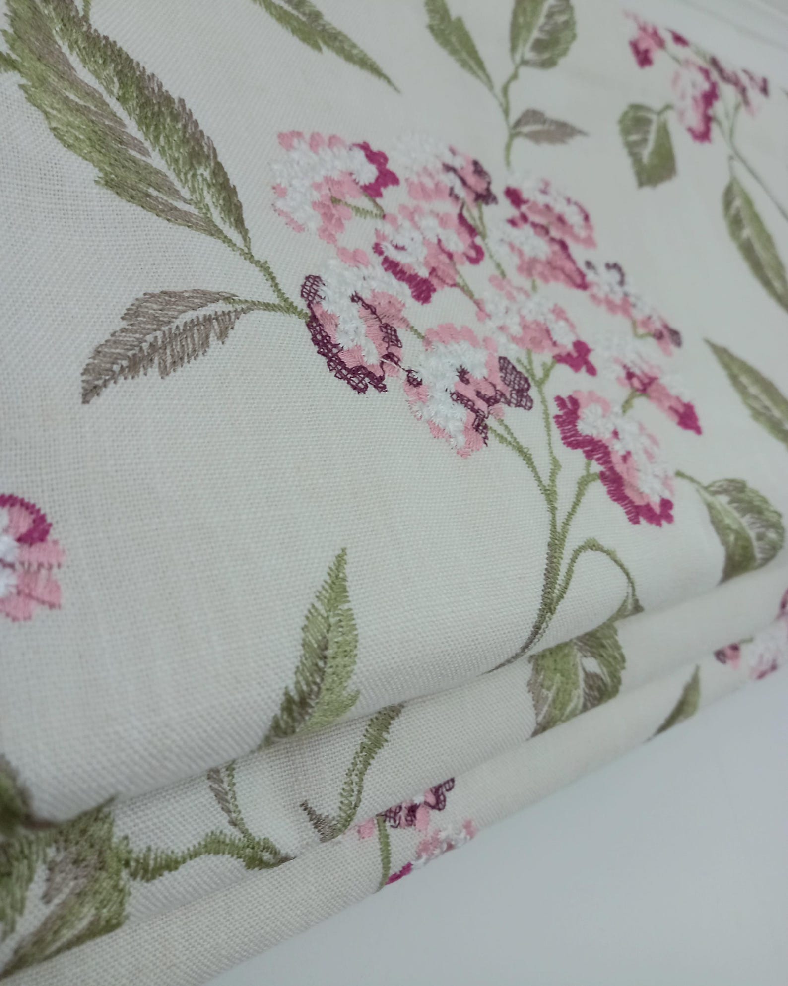 ROMAN BLIND Made to Measure - Custom Made - Clarke and Clarke Summerby ...