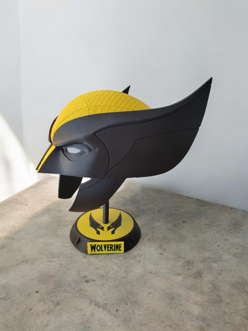 Wolverine Cosplay Bundle: Mask & Stand | Deadpool 3 Wolverine Helmet ...