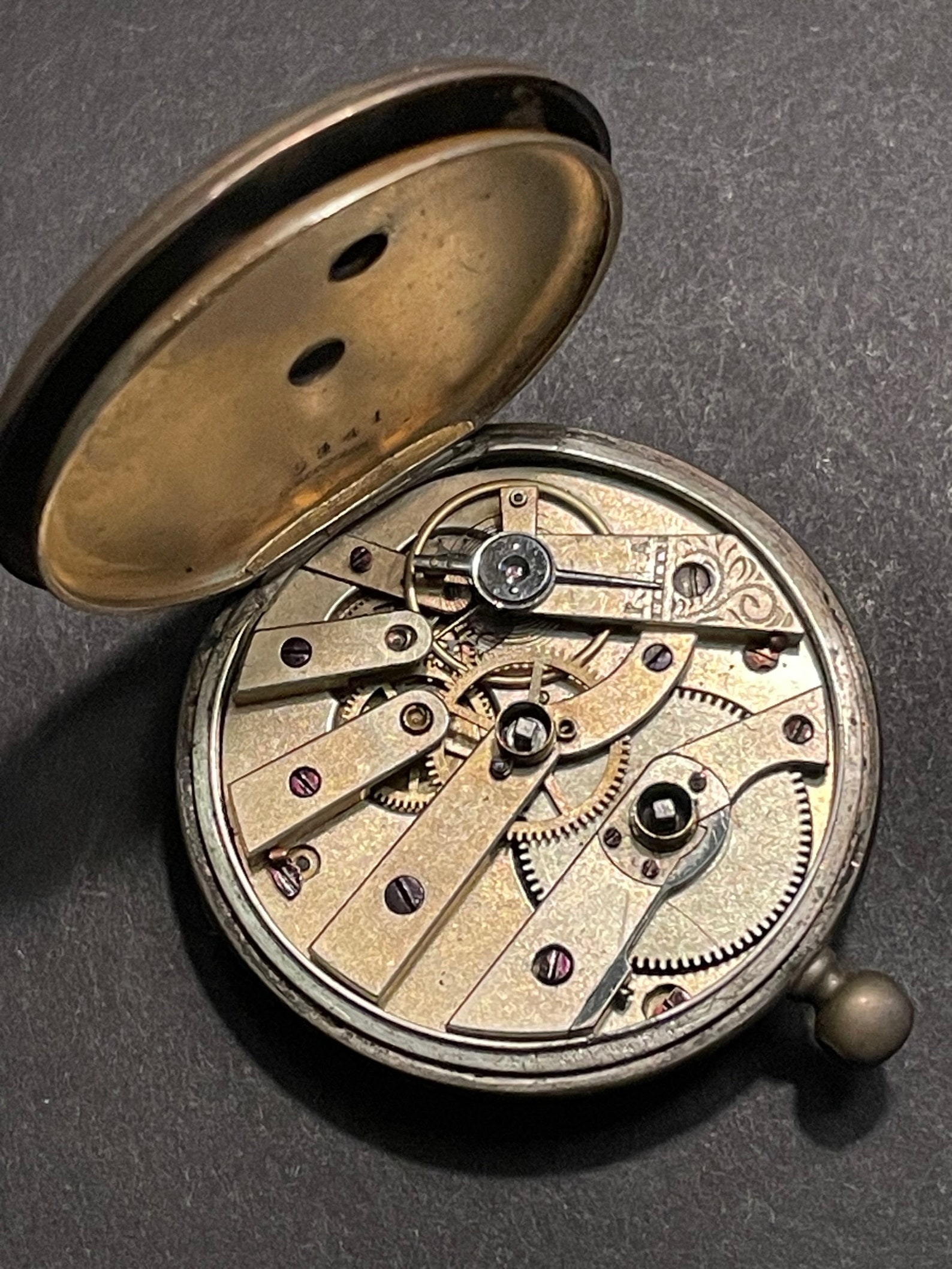 RUNS Cylindre Echappement Aiguilles Pocket Watch W Key 6 RUBIS At ...