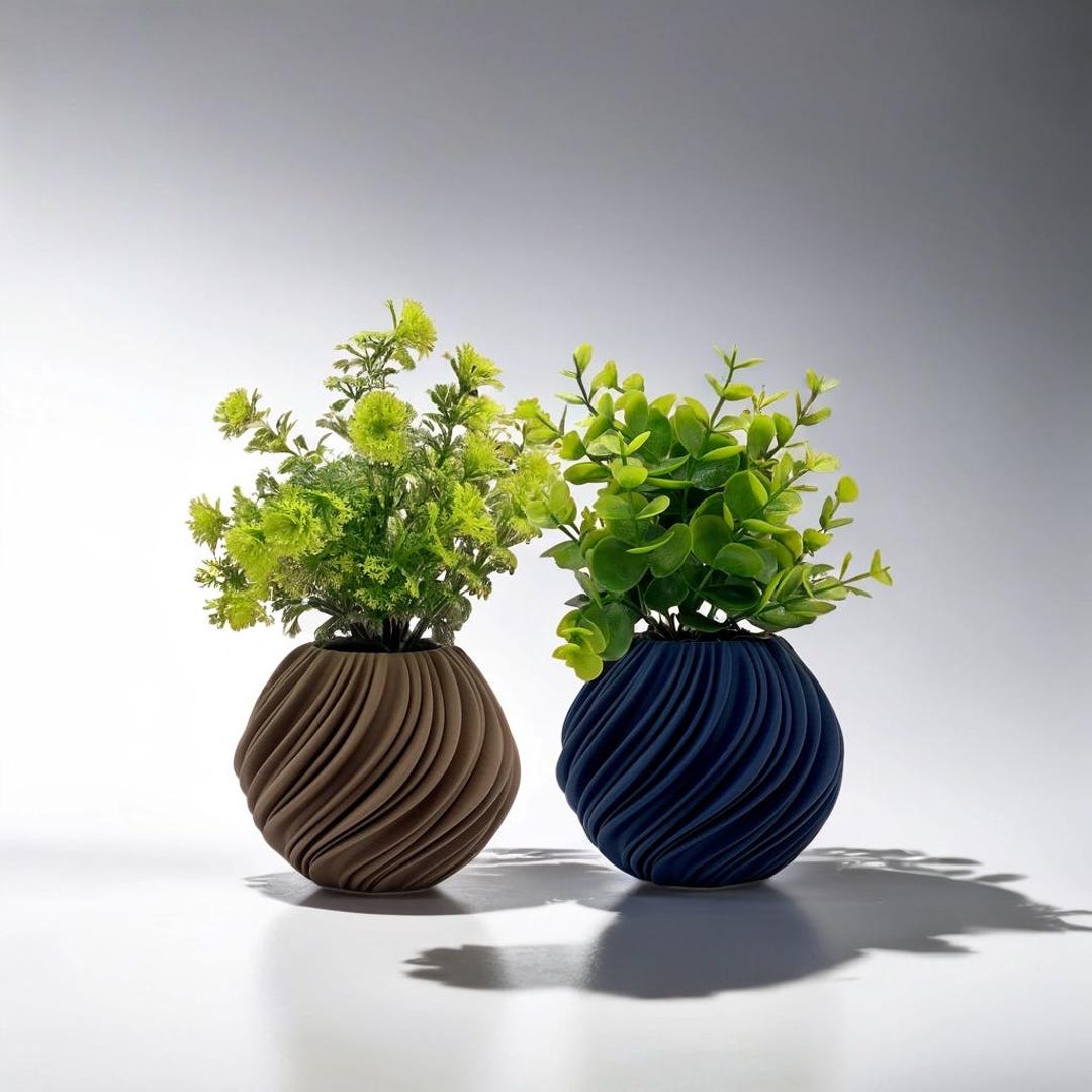 Swirling Planter | Spiral Plant Pot | Modern Indoor Planter ...