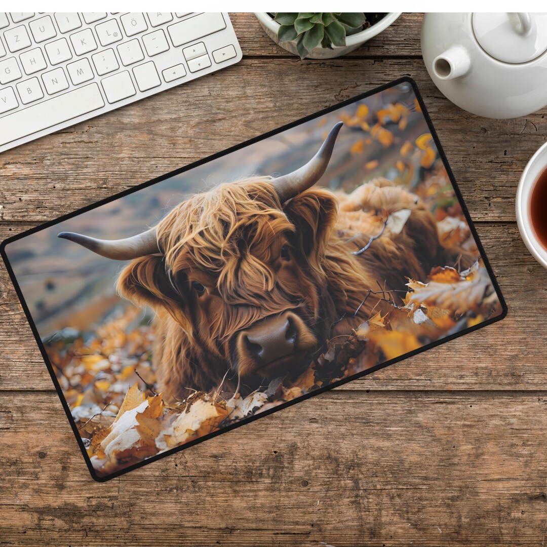 Highland Cow Decor Western Desk Mat, Highland Cow Gifts Keyboard Mat ...