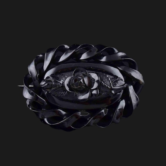 Victorian Large Whitby Jet Brooch, Whitby Jet Rose Mo… - Gem