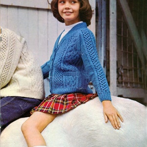 Junior Aran. Paton and Baldwin's Knitting Pattern Book. No.159. 12 Aran ...