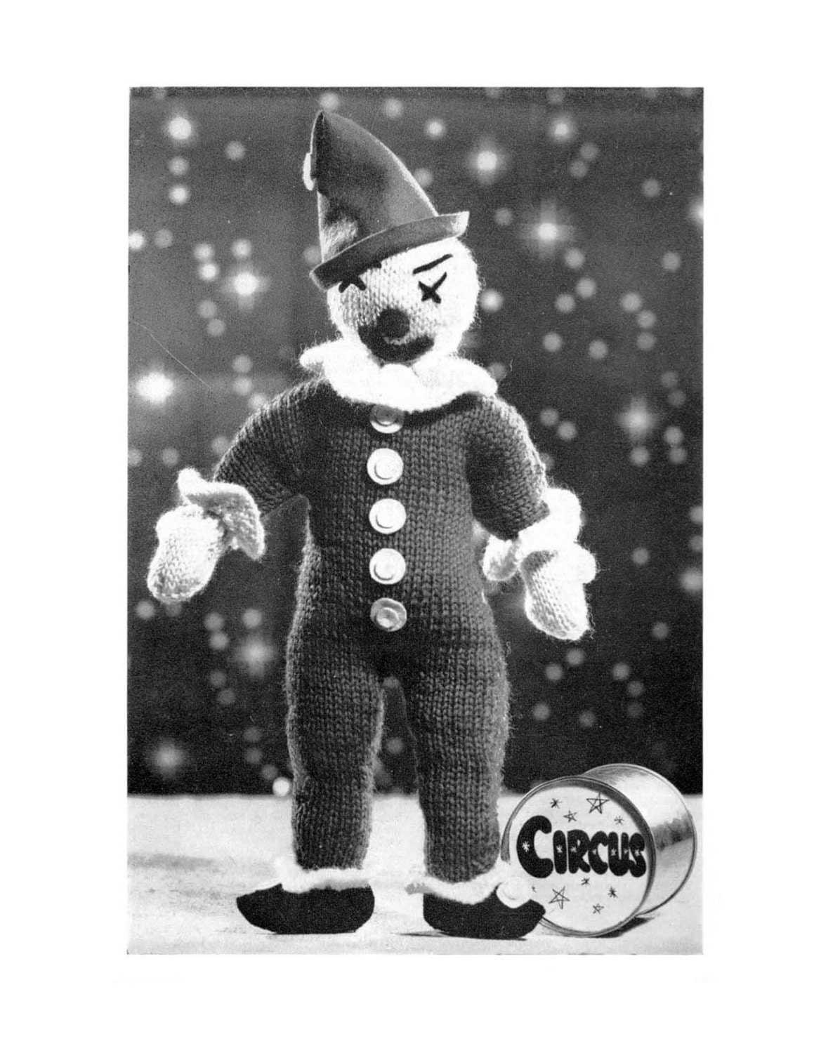 The Toy Box. Knitted Vintage Toy Patterns. Panda. Giraffe. Bunny. Clown ...