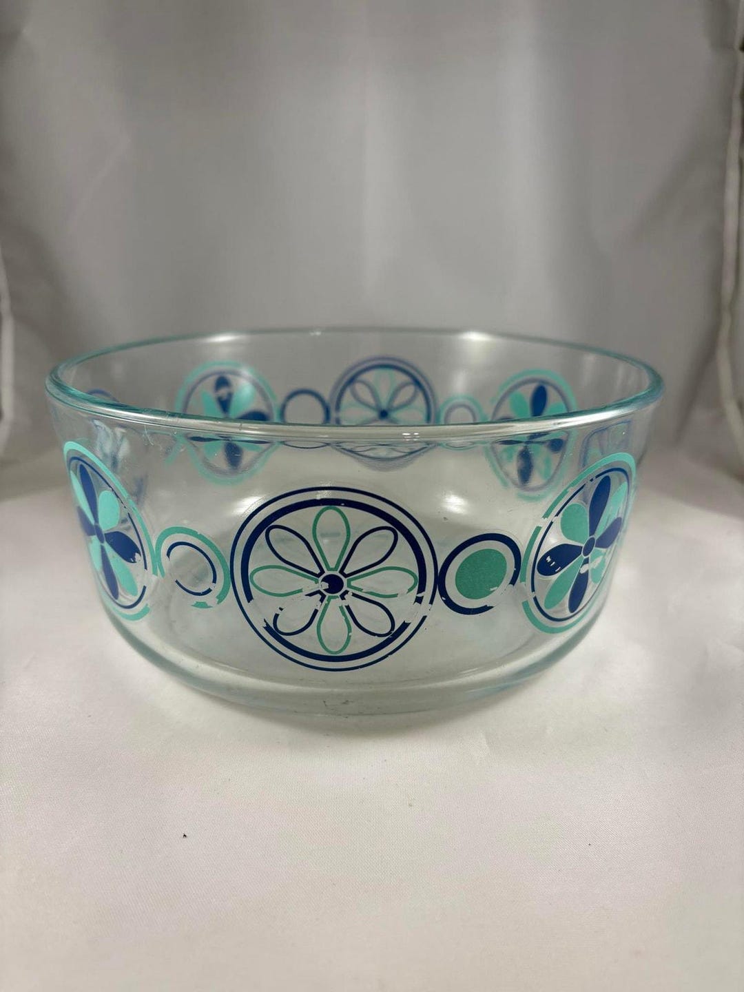 Vtg Glass Pyrex Blue Turquoise 1.5 Qt Mixing Bowl Pinwheel Design - Etsy