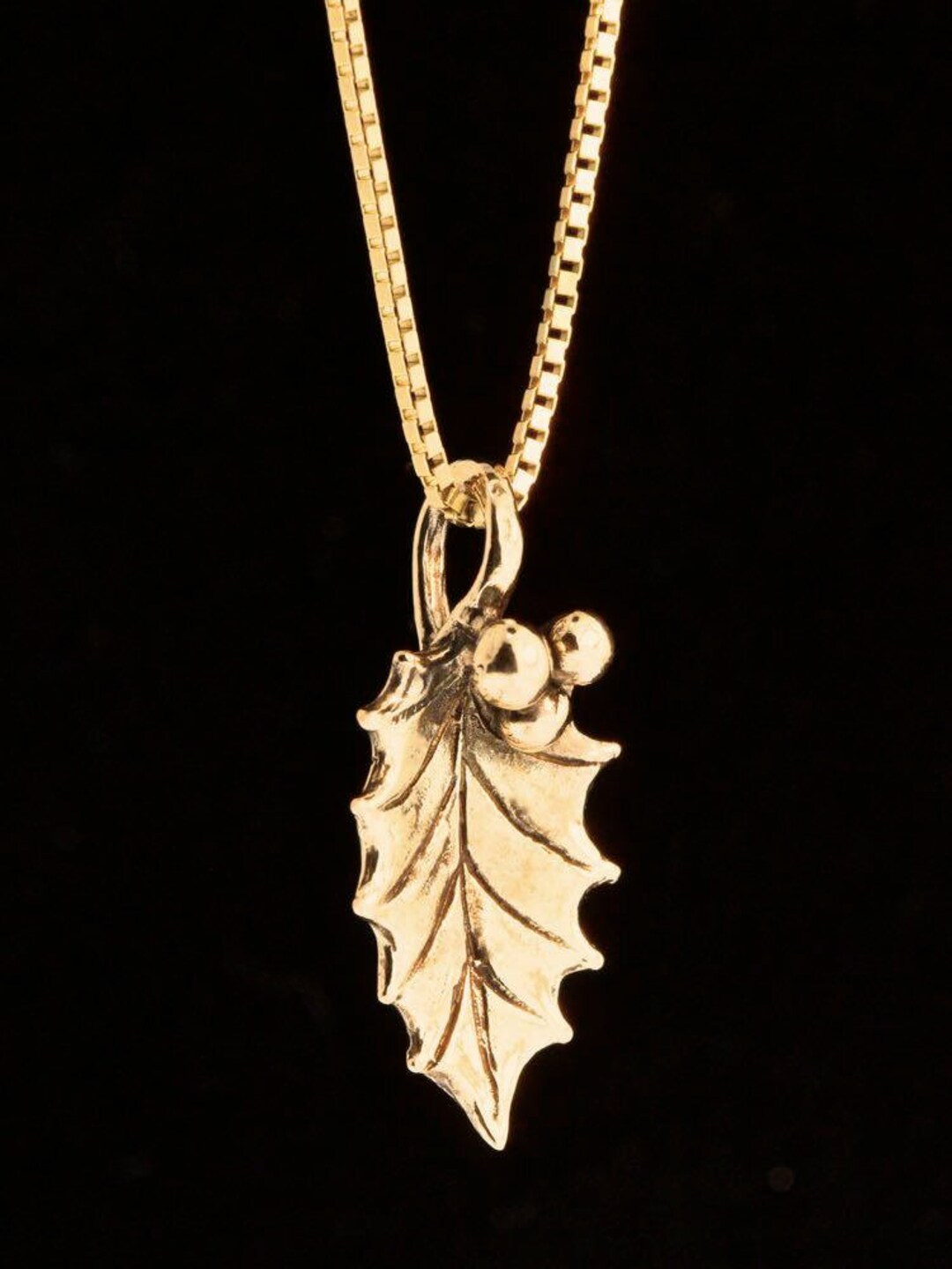 Holly Leaf Charm Necklace - Solid 14k Gold - Mistletoe Gift - Holiday ...