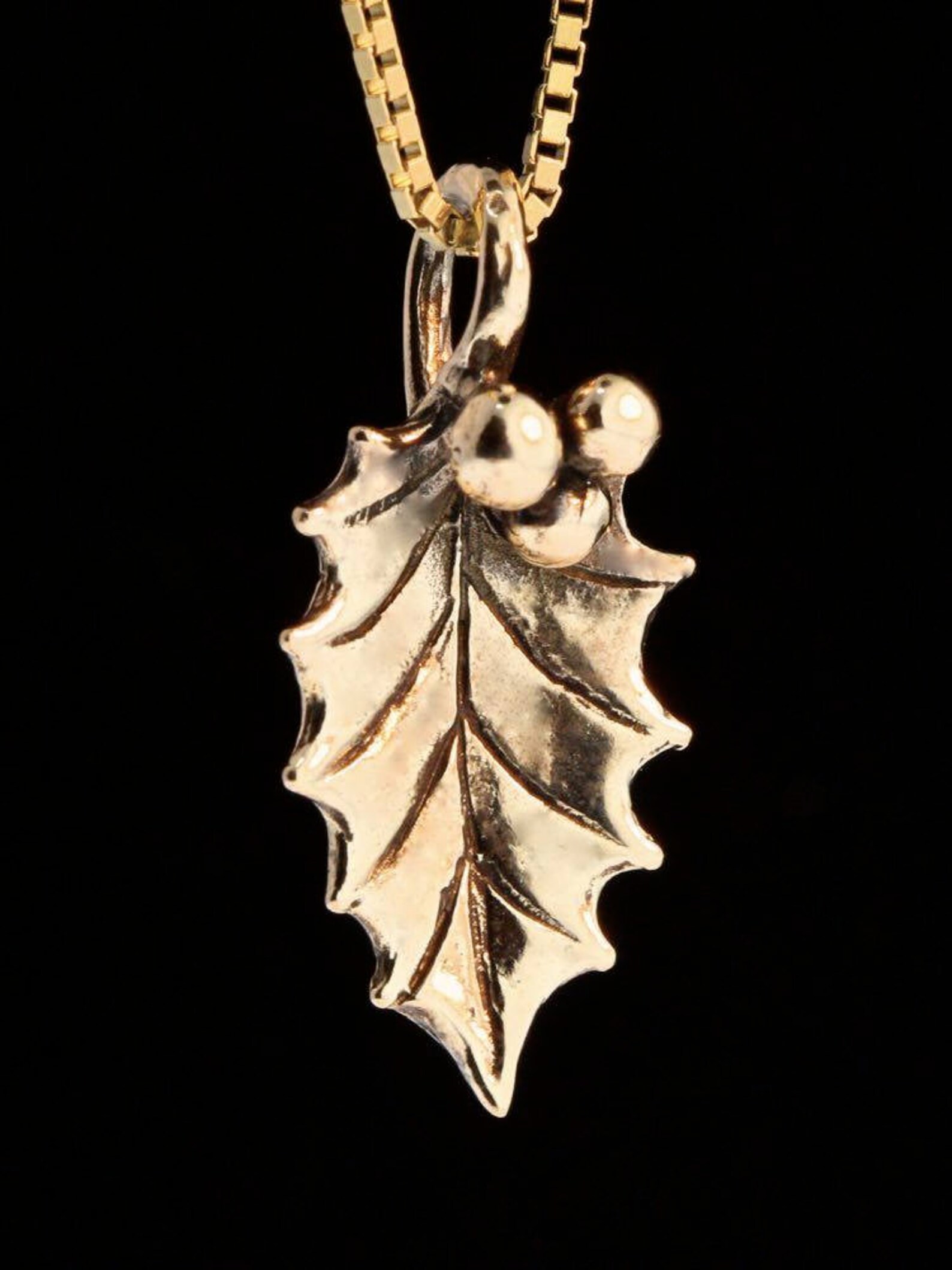 Holly Leaf Charm Necklace - Solid 14k Gold - Mistletoe Gift - Holiday ...