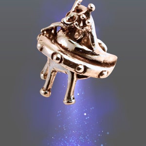 Alien Abduction UFO Earrings Peace Alien Ear Cuff With Abducted Cow ...