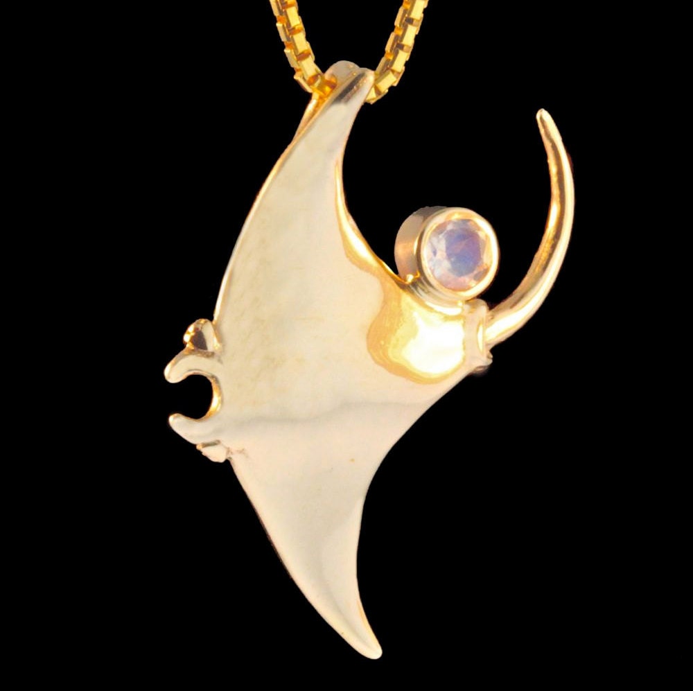 Manta Ray Necklace 14k Gold With Gemstone Sting Ray Ocean - Etsy