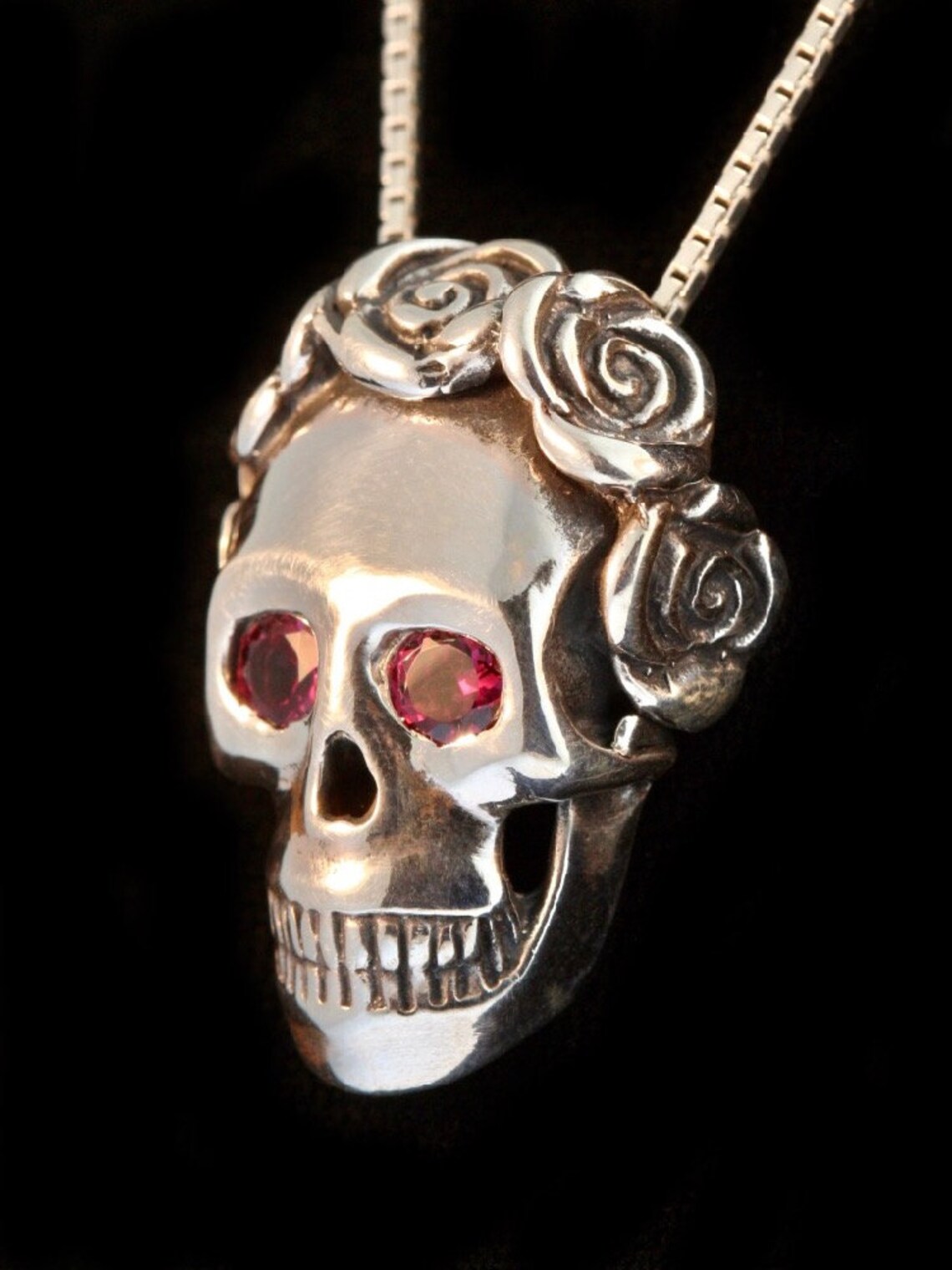 Skull Necklace Skull and Rose Pendant With Gemstone Eyes Day of the ...