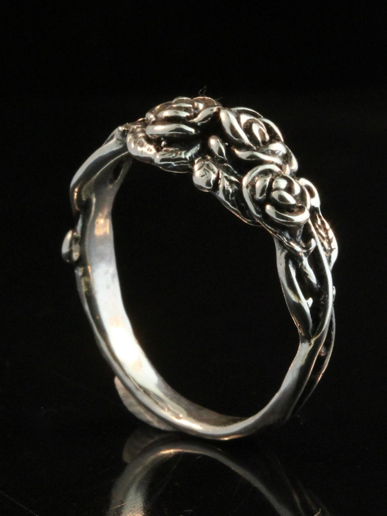 Rose Tendril Ring - Sterling Silver - Floral Wedding Band - Etsy