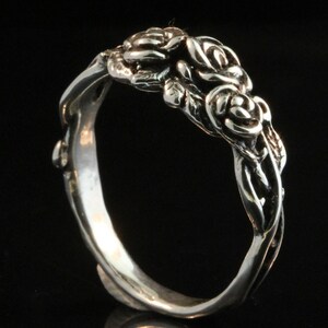 Rose Tendril Ring - Sterling Silver - Floral Wedding Band - Etsy