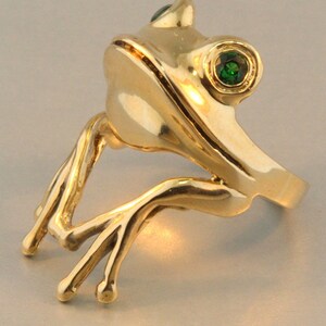 14k Gold Frog Ring With Tsavorite Eyes Tree Frog Ring Frog Prince Cute ...