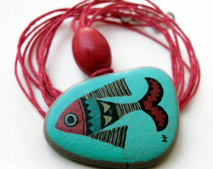 Handpainted Seastone / Striped Fish Necklace - Etsy