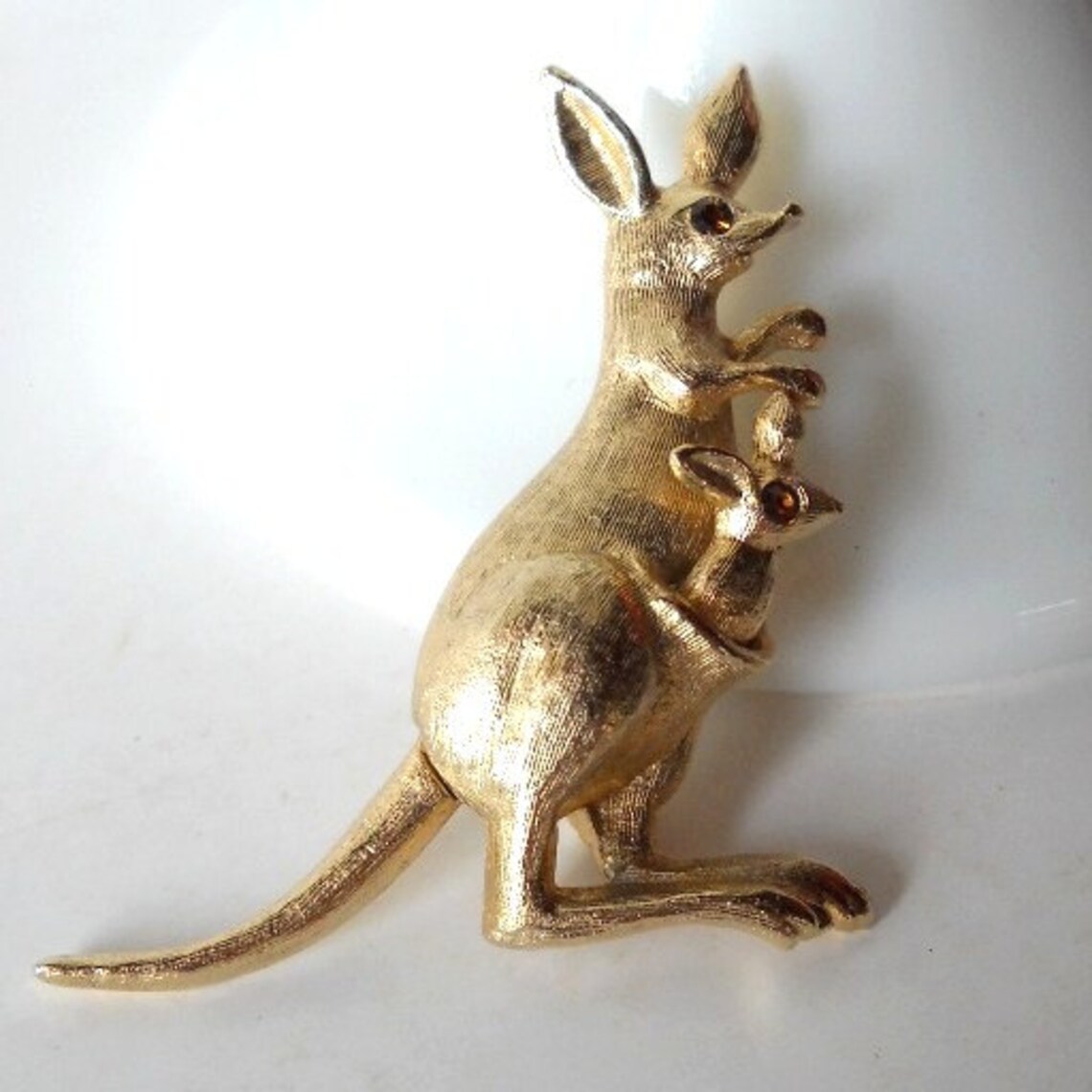Vintage Brooch Vintage Kangaroo Pin Avon Brooch Kangaroo Pin - Etsy Canada