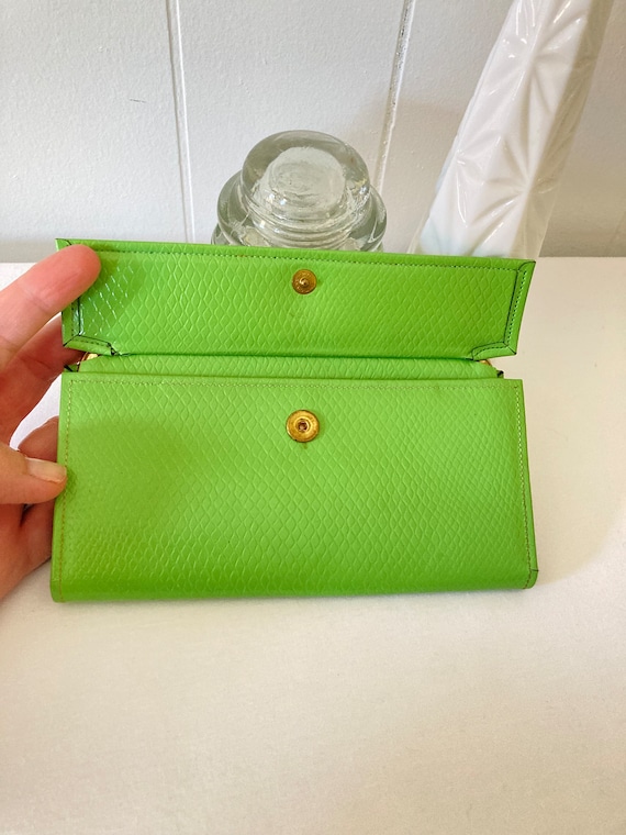 Vintage Lime Green Wallet Bifold Wallet Ladies Wallet - Gem