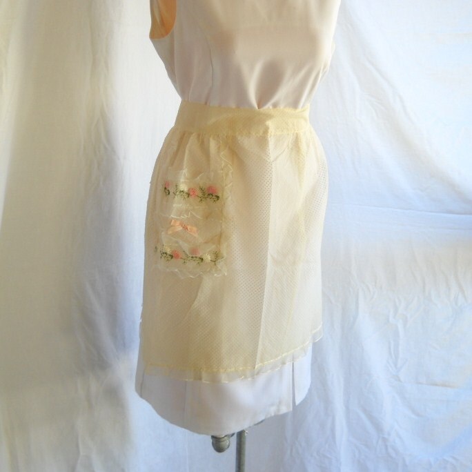 Vintage Apron Swiss Dot Apron Frilly Apron Pin up Glamor Half Apron ...