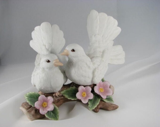 Vintage Figurine the Courtship Doves by Homco - Etsy