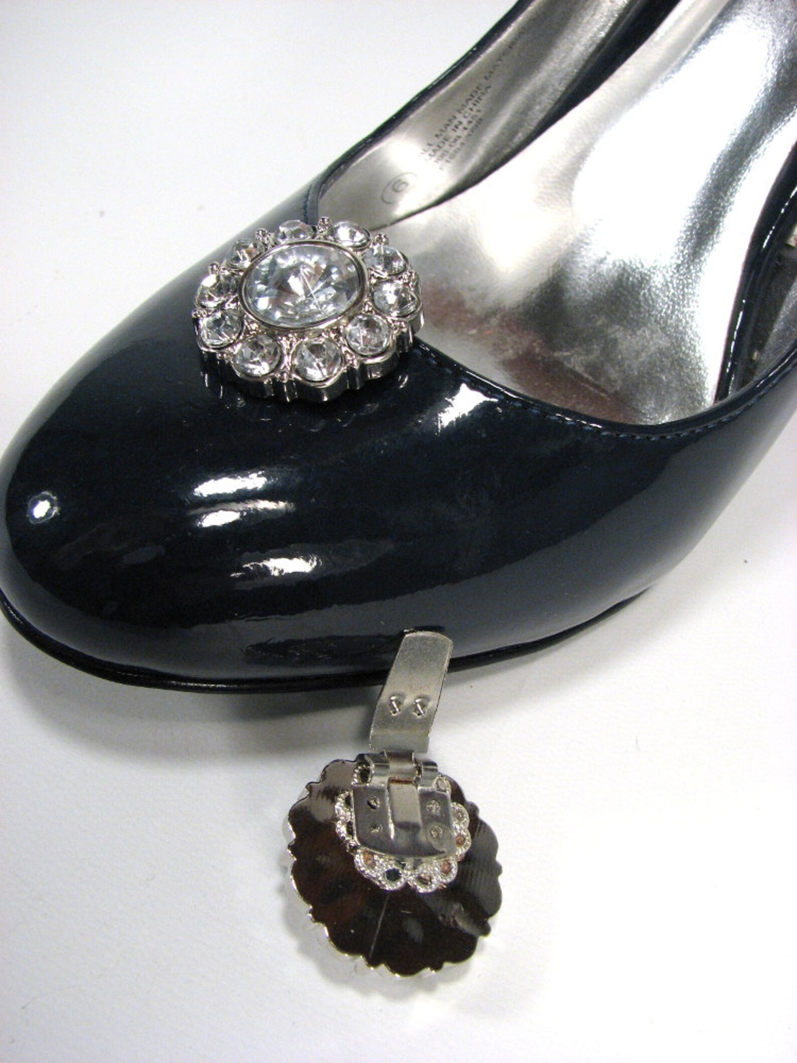 Shoe Clips White Rhinestones Clear Faceted Round Accessories 1 Pair ...
