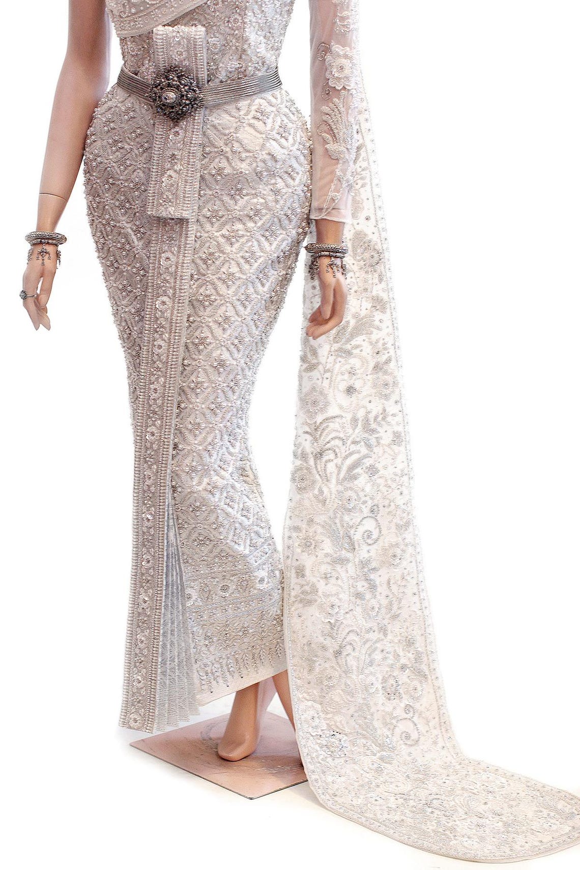 Luxury Thai Prayuk Bridal Dress| Thai/khmer/laos| Authentic Brocade ...