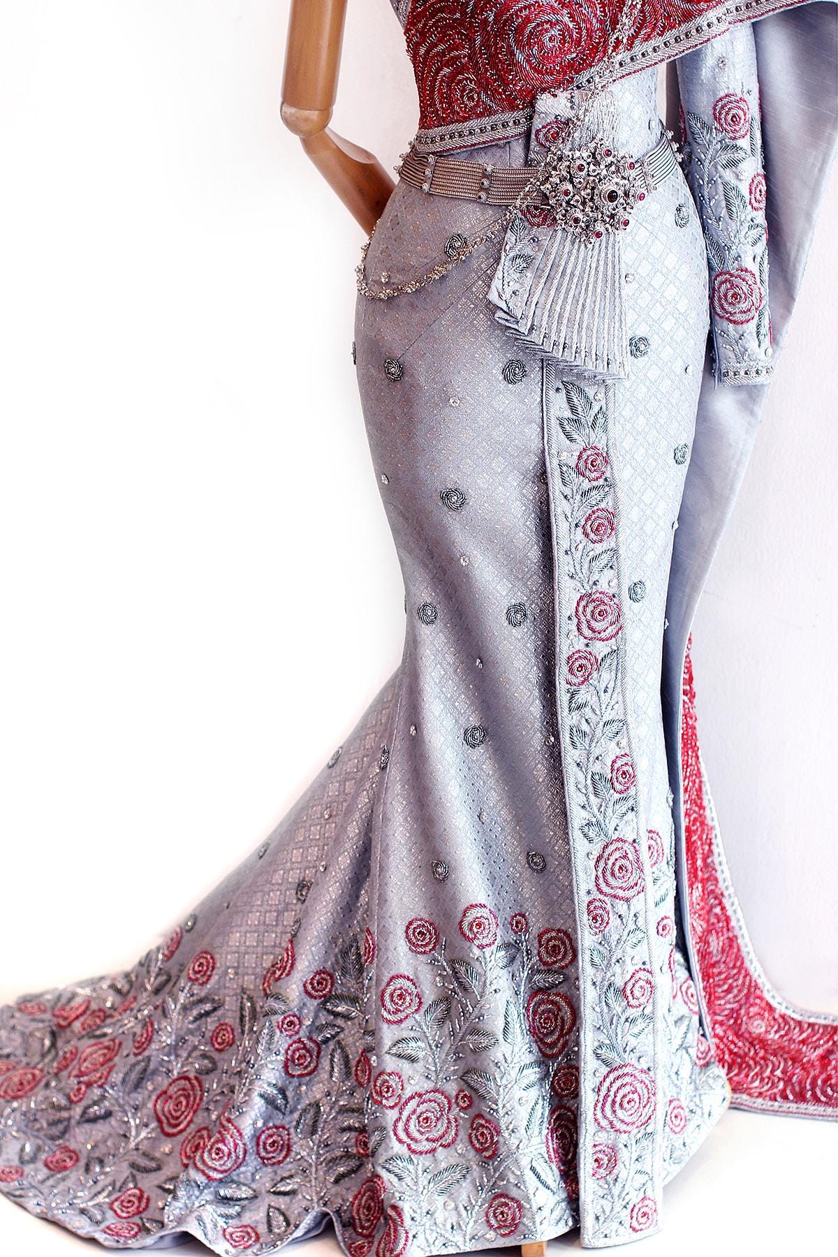 Luxury Thai Prayuk Bridal Dress| Thai/khmer/laos| Authentic Brocade ...