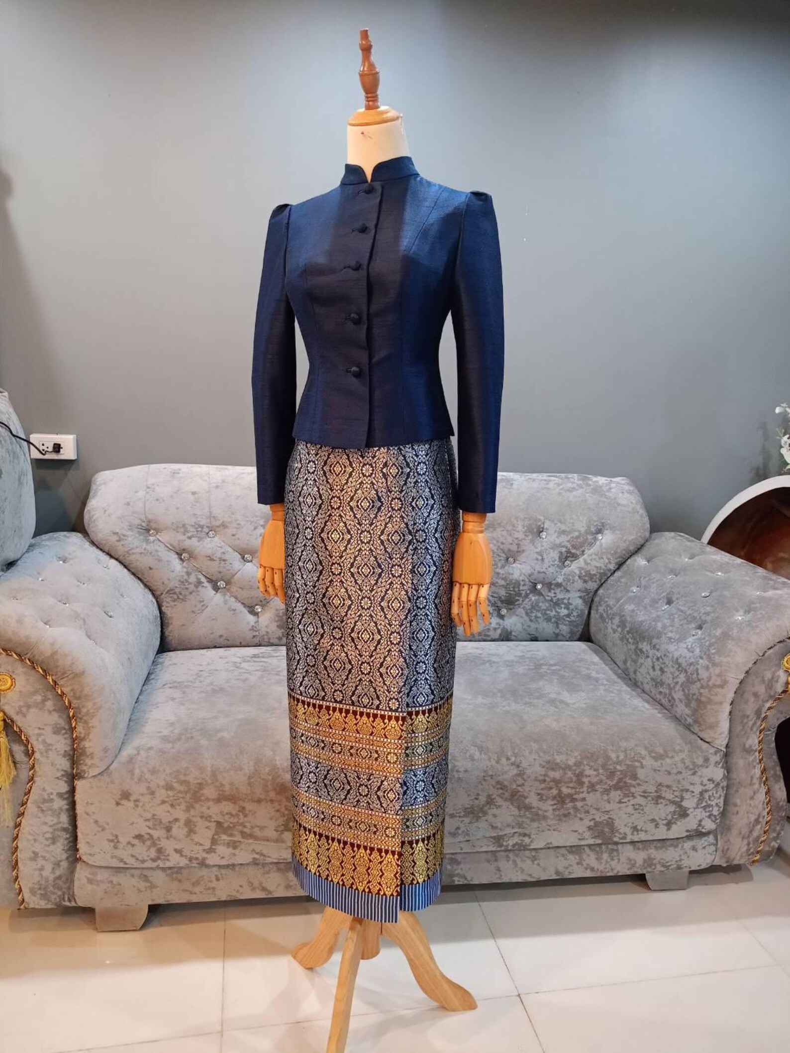 Gorgeous Traditional Thai/laos Dressi Asian Mother of Bride Dressi ...