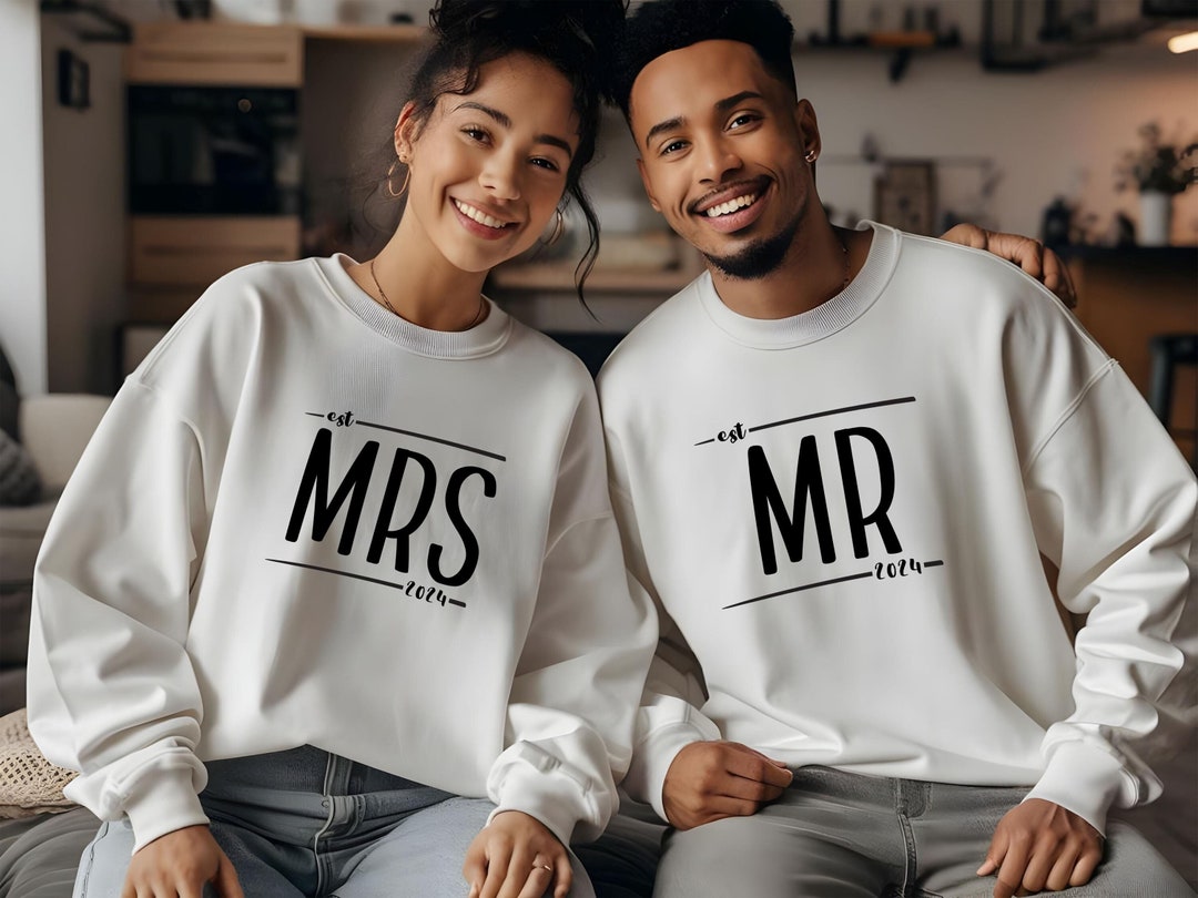 Personalized Date Hoodie for Couple, Custom Mr and Mrs Outfit ...