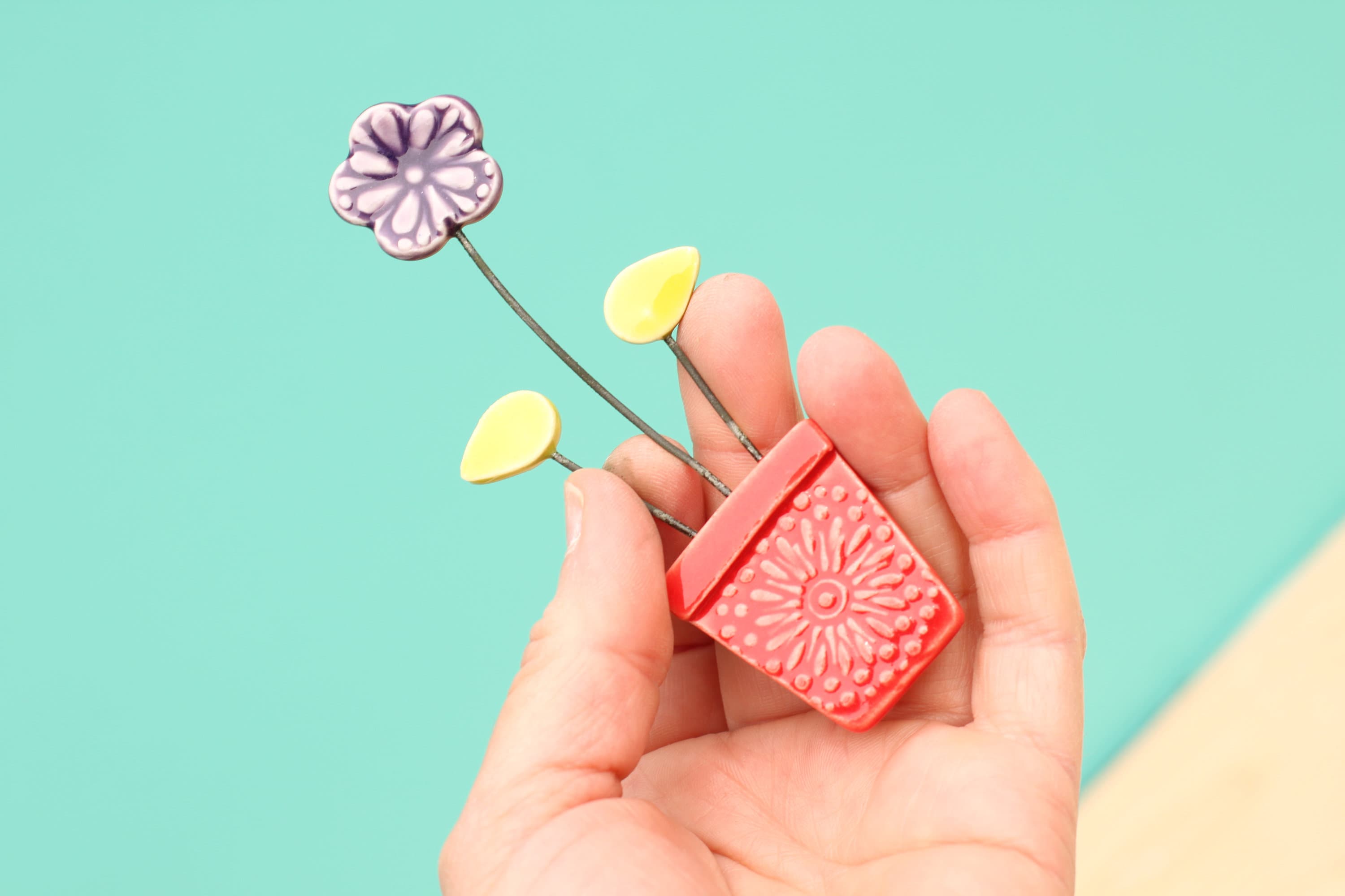 flower pot magnet // fridge magnet // flower pot // gift for gardener