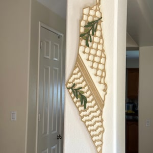 Wooden Palestine Map With Olive Leaves and Gold Keffiyeh Patterns - Etsy