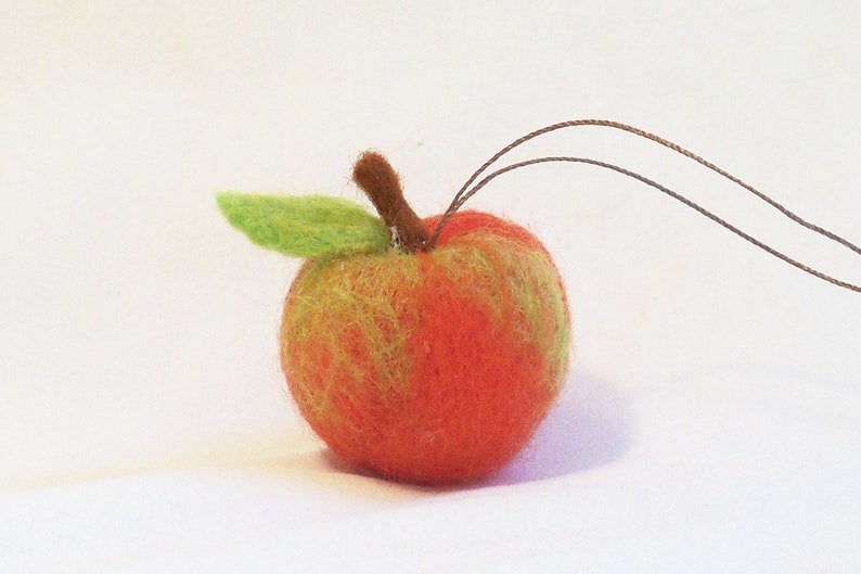 Needle Felted Apple Christmas Ornament: Miniature Wool Fruit - Etsy