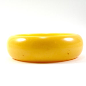 Yellow Bakelite Bracelet Bangle Old Plastic Lucite Butterscotch Vintage ...