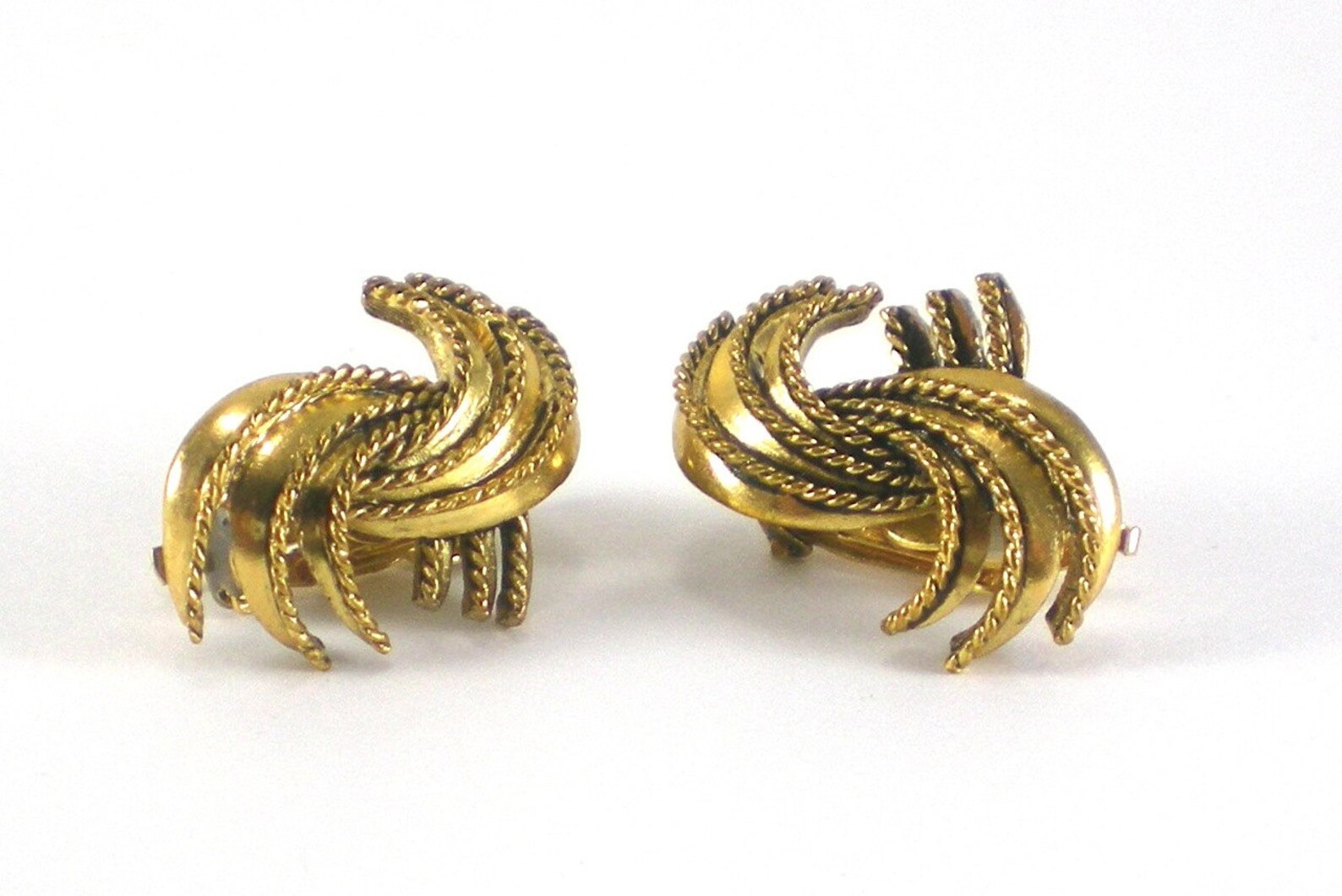 Butler Gold Clip on Earrings Vintage Designer Jewelry - Etsy