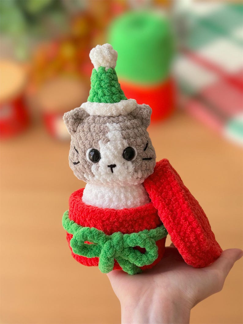 Christmas Cats Crochet Pattern | Cute Amigurumi Holiday Decor | Easy ...