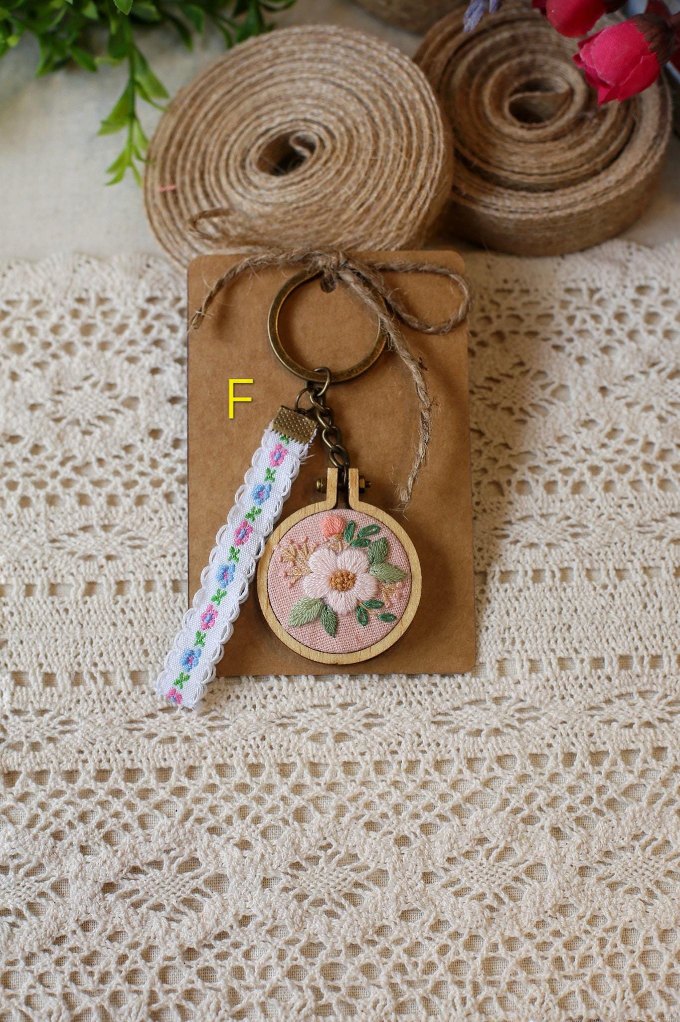 Hand Embroidered Floral Keychain, Vintage-inspired Mini Hoop Key Ring ...