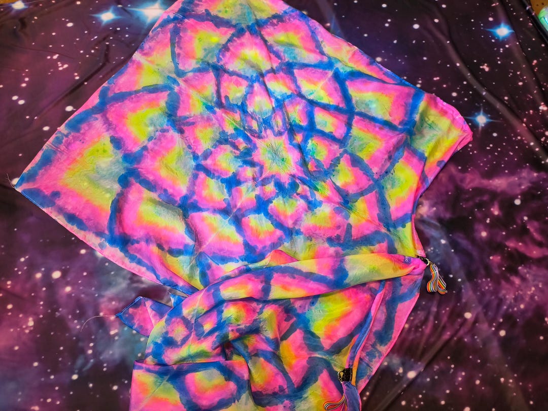 Silk Spinflags Pair Swing Poi. Weighted Flags& Swivel not Fans Pre-made ...