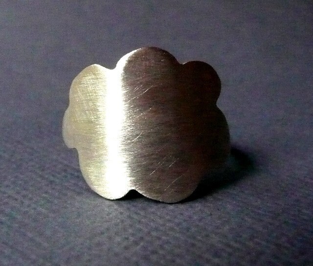 Ring. Modern Contemporary Simple Sleek Elegant Design. Sterling Silver ...