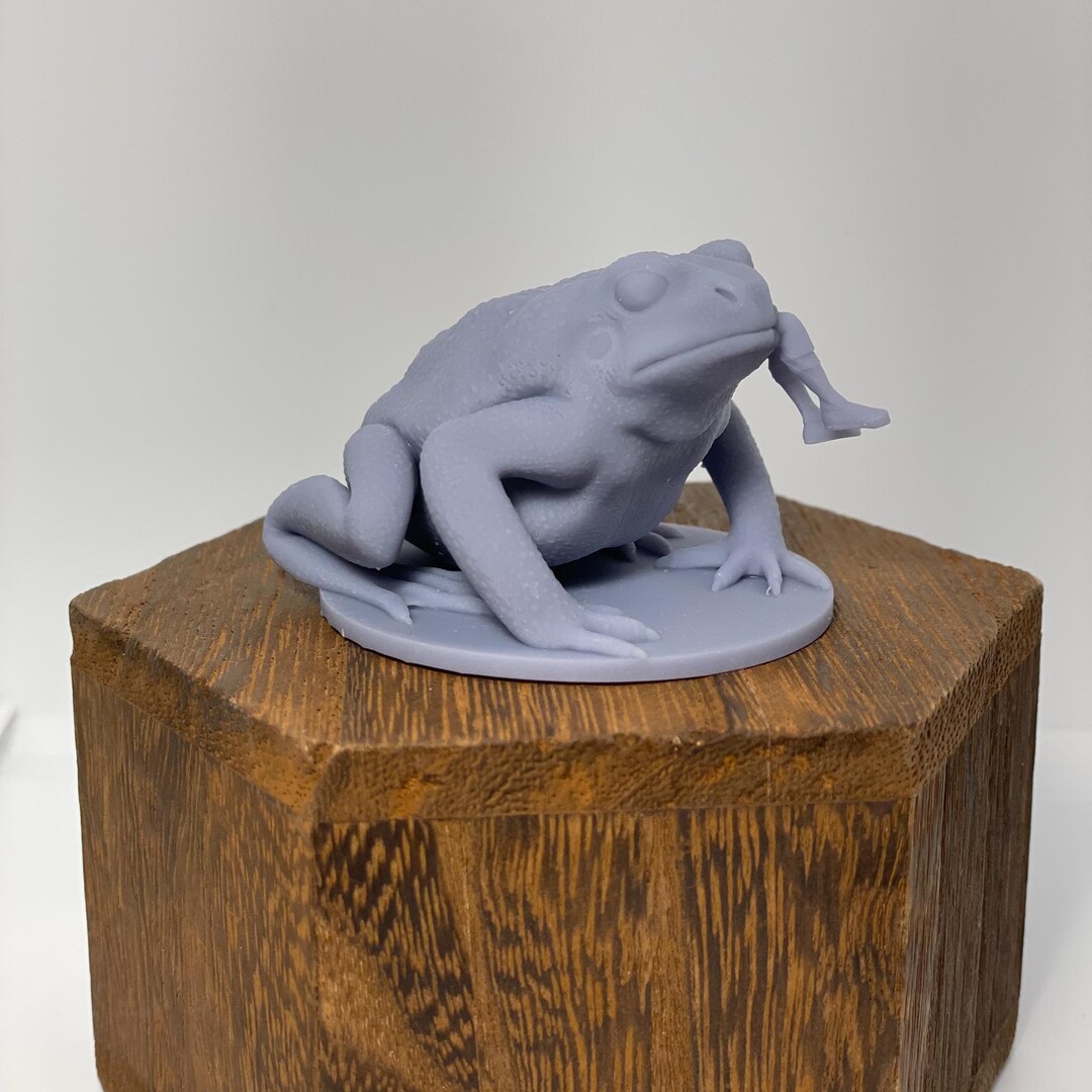 Giant Frog Miniature 50mm 2 Base large Creature Size Dungeons and ...