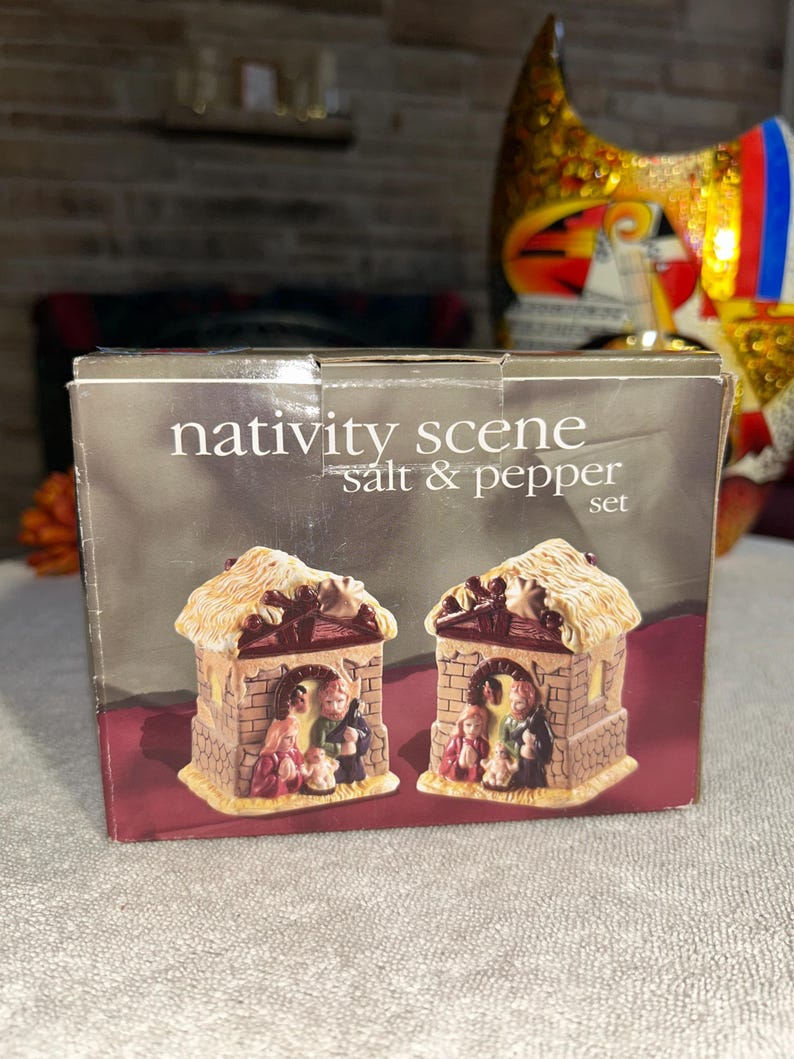 Vintage Nativity Scene Salt & Pepper Shakers - Etsy Canada