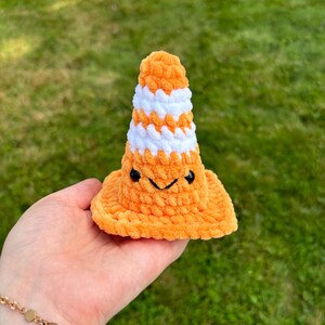 Crochet Pattern: Mini Traffic Cone, PDF, Amigurumi (english and French ...
