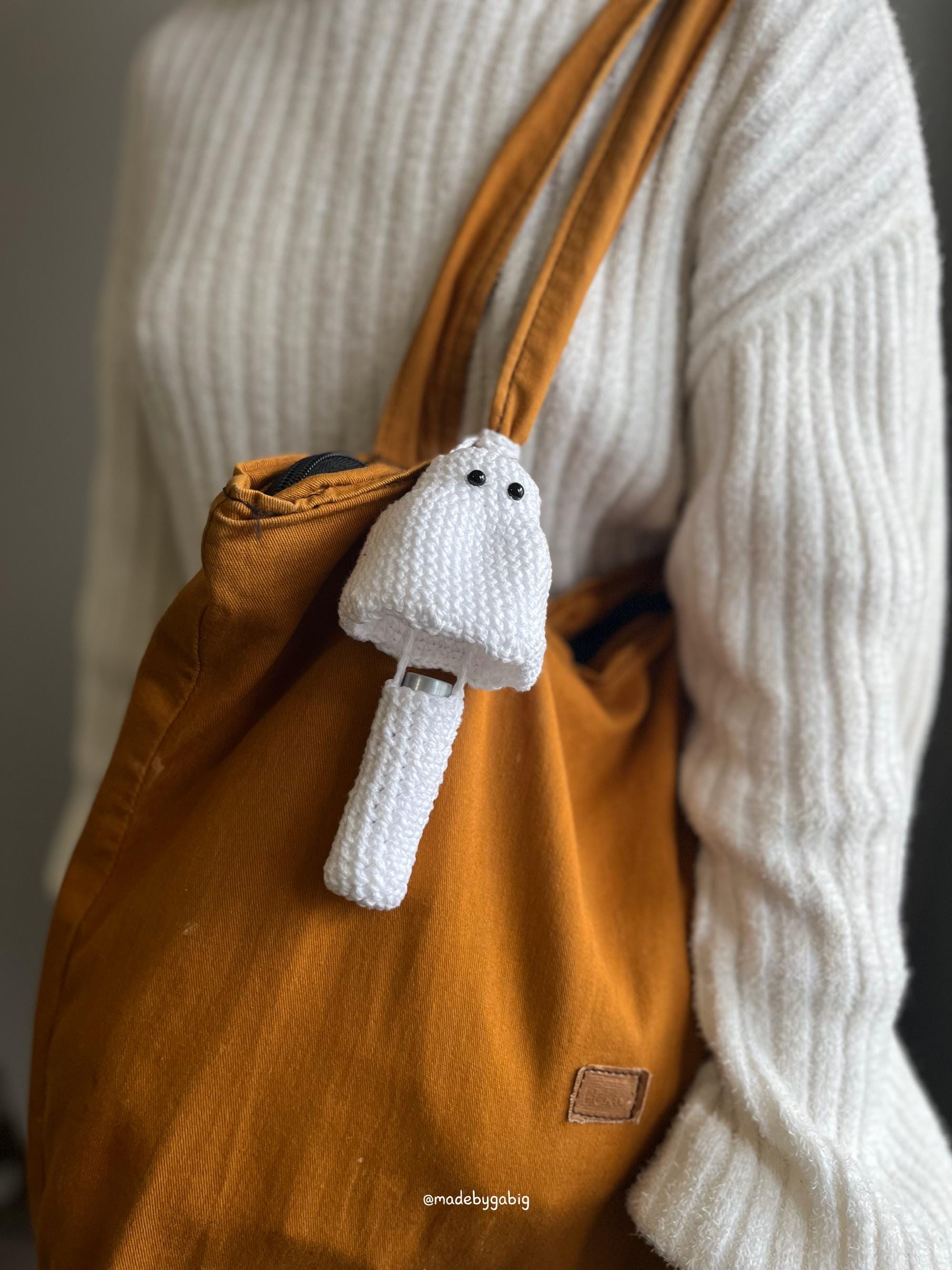 Ghost Lip Balm Holder - Crochet Pattern | Bag Charm | Halloween ...