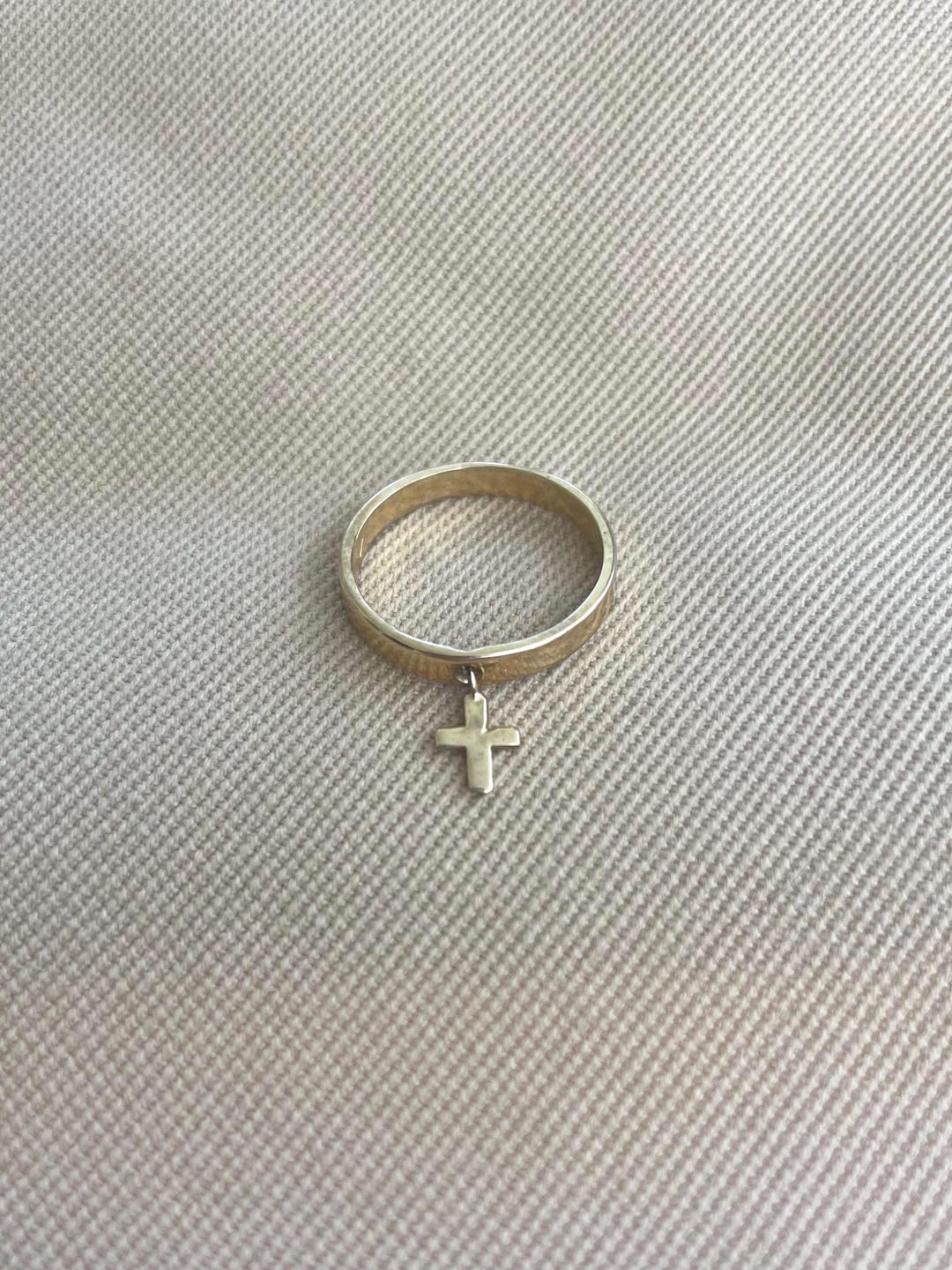 14k Gold Crucifix Detail Ring • Vintage Religious Gold Ring • Classic ...