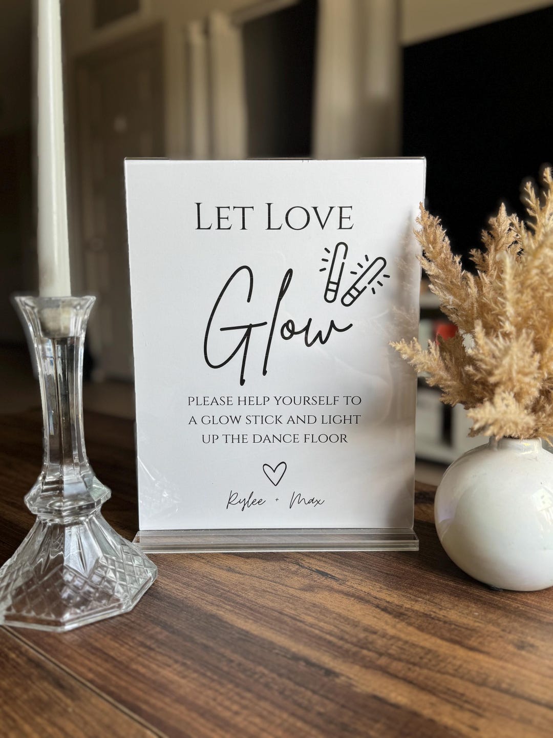 Let Love Glow Wedding Sign: Glow Stick Dance Floor (digital Download ...