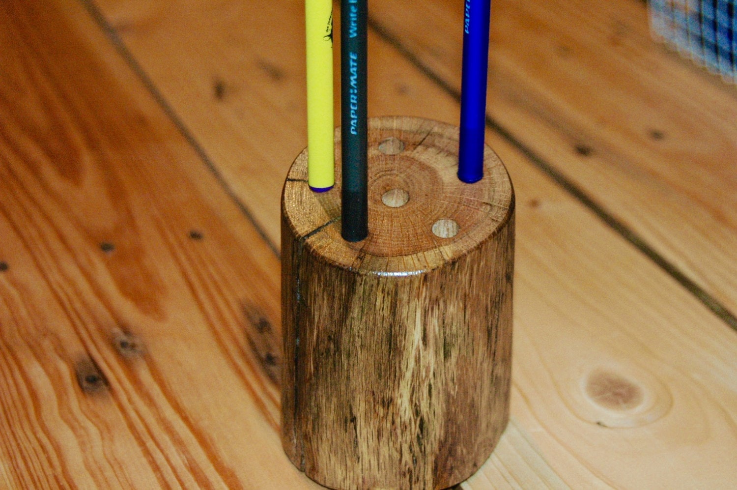 Oak log desktop pen/pencil holder | Etsy